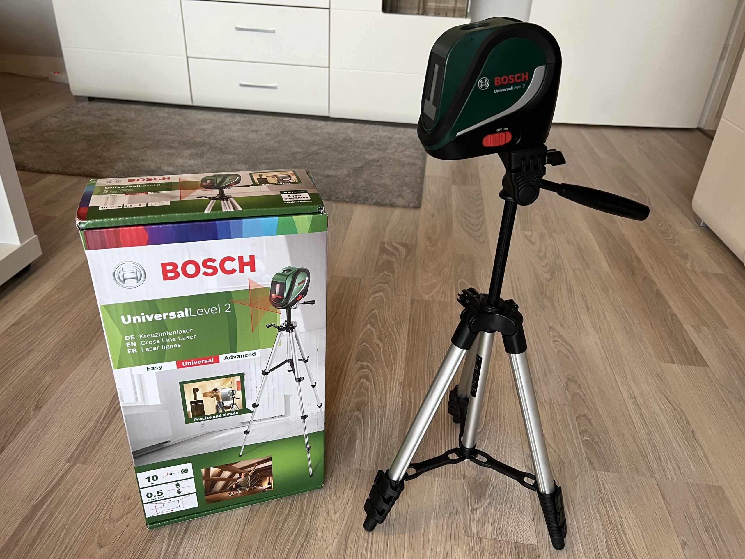 Ist der preiswerte Bosch UniversalLevel 2 Kreuzlinienlaser eine ...